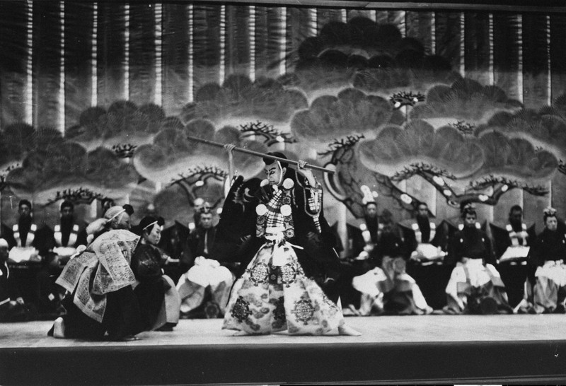 Edging Toward Japan: Kabuki's penetrating psychological insight - The ...