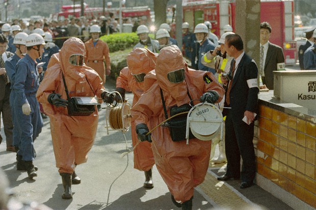 'Cult society' of extreme binaries grew alongside former Abe gov't ...