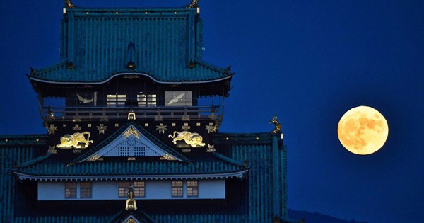 In Photos: 'Most beautiful' full moon shines over A-Bomb Dome, Osaka ...