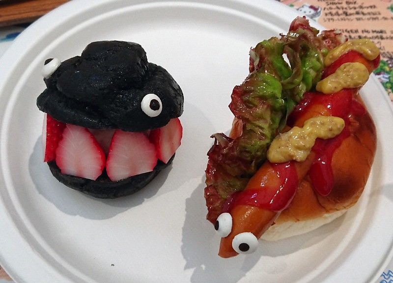 In Photos: Godzilla gobbles up zip-lining guests at west Japan theme ...