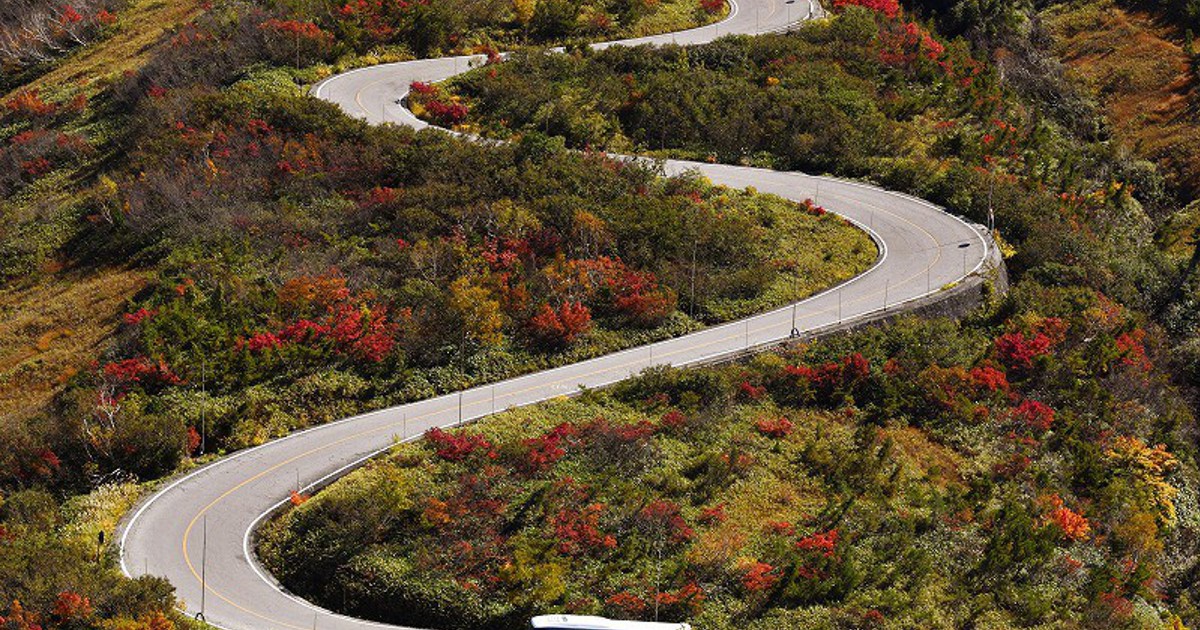 In Photos: Autumn colors splash across central Japan's scenic alpine ...