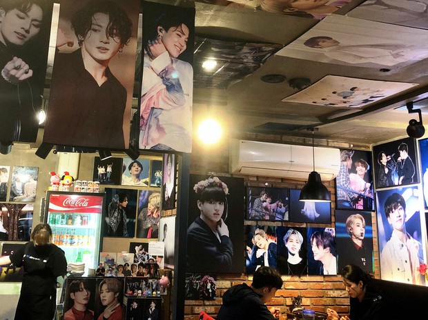 ⑤ トのポスタ BTS 公式ポスター