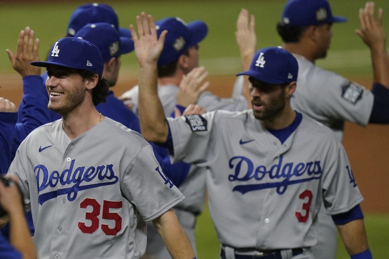 MLB: Buehler leads Dodgers over Rays 6-2 for 2-1 Series lead - The Mainichi
