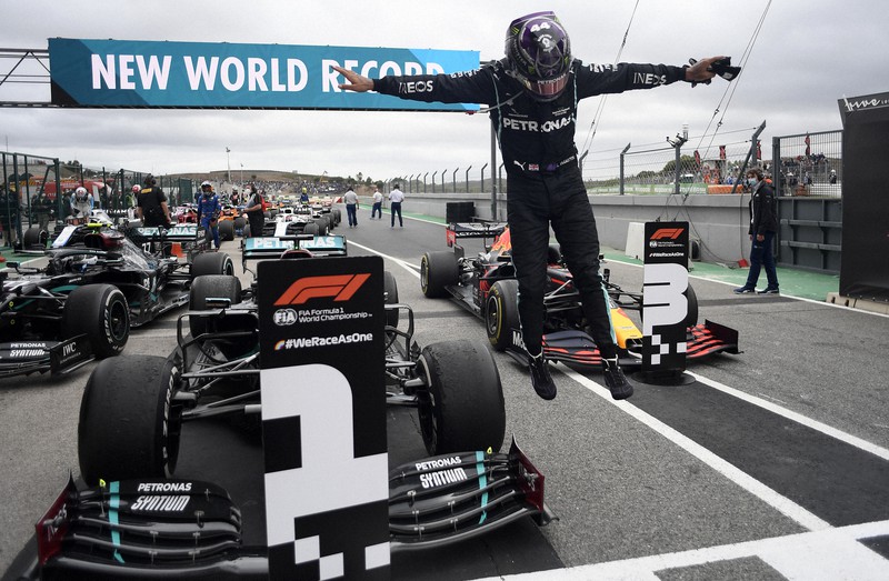 Hamilton stands alone in Formula One after 92nd victory - The Mainichi