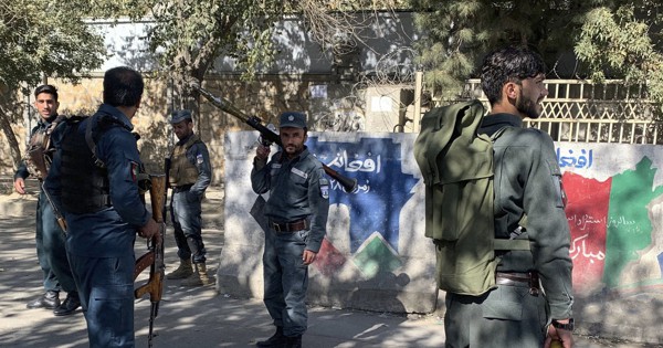 Gunfire erupts at Kabul University as police surround campus - The Mainichi