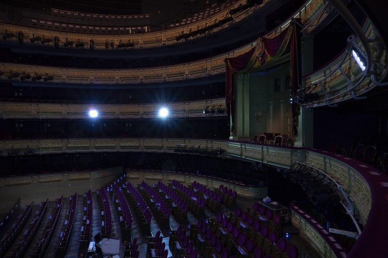 The show goes on at Madrid's opera house despite pandemic - The Mainichi
