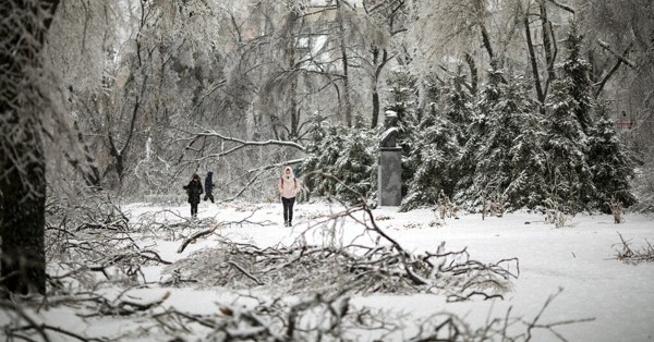 Thousands without heating, power in Russia after ice storm - The Mainichi