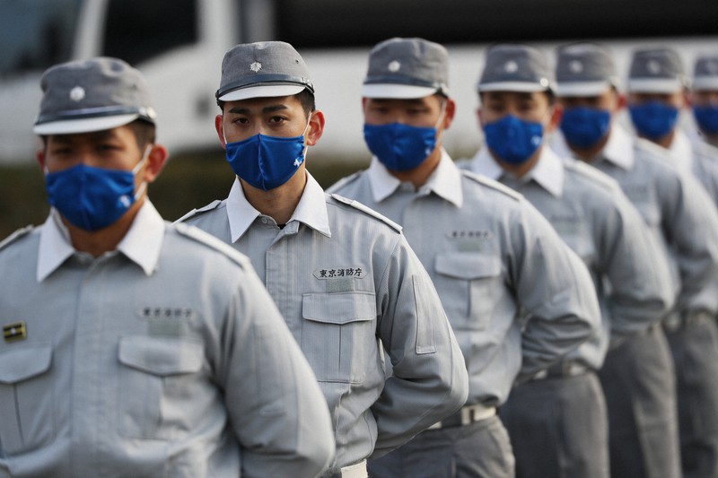 In Photos: Acrobatics, parade among acts at 1st crowd-less Tokyo Fire ...