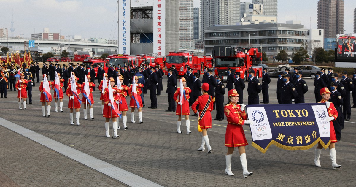 In Photos: Acrobatics, parade among acts at 1st crowd-less Tokyo Fire ...