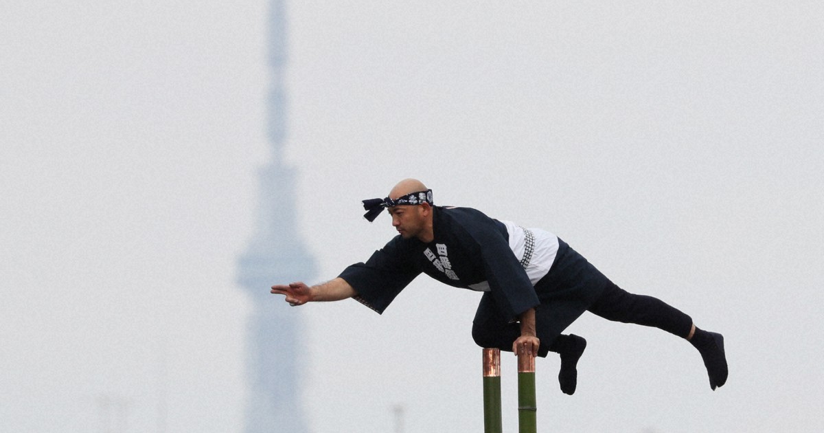 In Photos: Acrobatics, parade among acts at 1st crowd-less Tokyo Fire ...