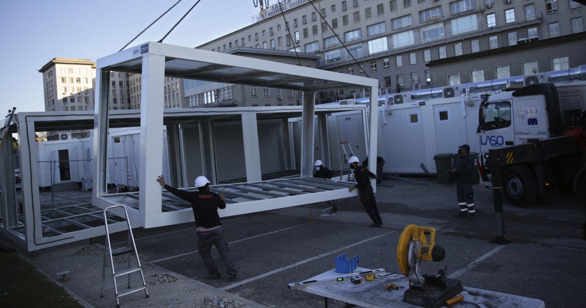 Portugal tightens lockdown as pandemic surge breaks records - The Mainichi