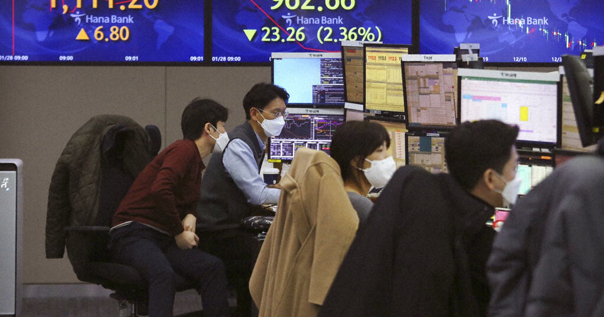 Asian shares drop after US stocks' worst day since October - The Mainichi
