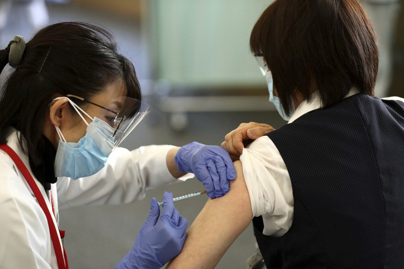 EXPLAINER: Japan begins vaccination drive, but why so late? - The Mainichi