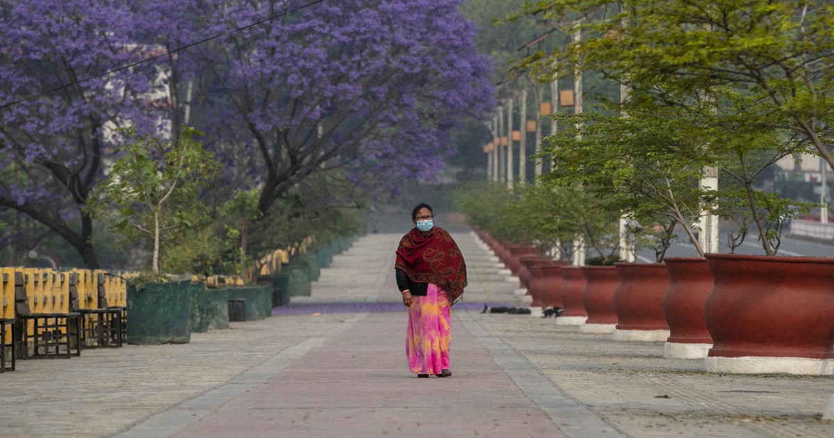 Nepal starts 15-day lockdown as COVID-19 spikes - The Mainichi