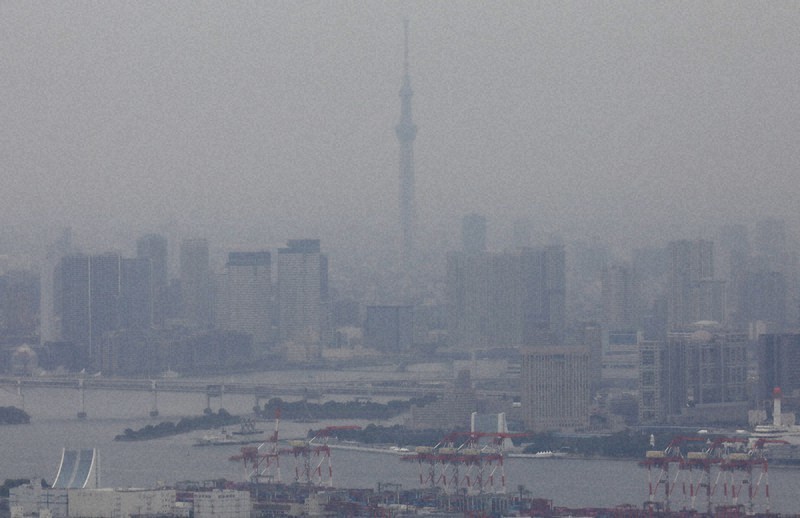 Yellow dust hits Japan, visibility drops in some areas - The Mainichi