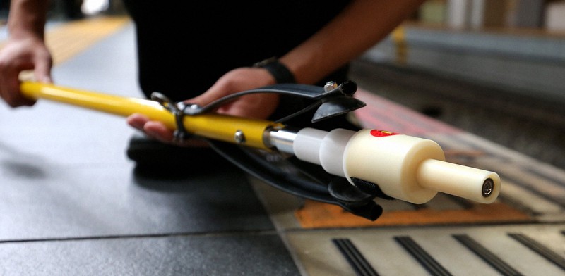 In Photos: JR West creates versatile grabbing arm to quickly retrieve ...