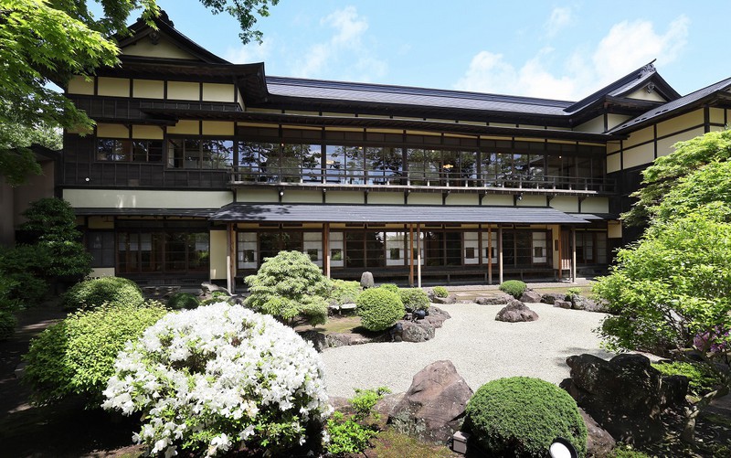 Retro Japan in Photos: Former traditional eatery in Akita Pref. still ...