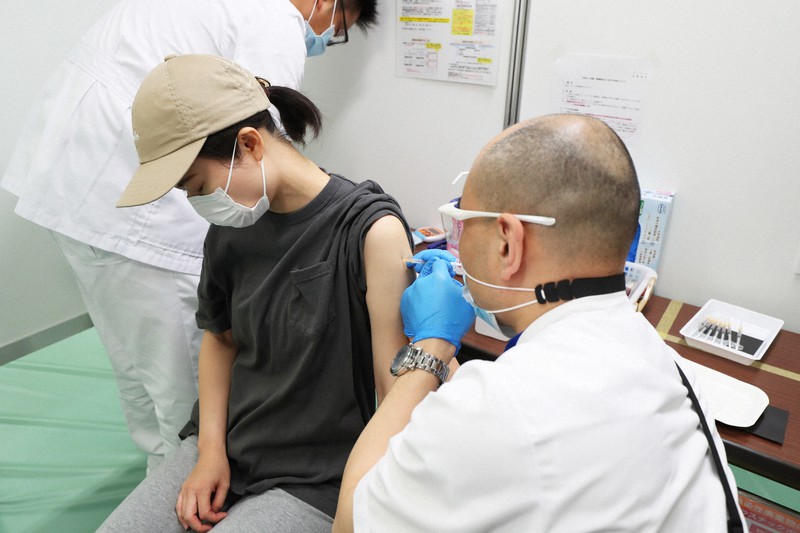 52% don't think vaccination program going well in Japan: Mainichi poll ...