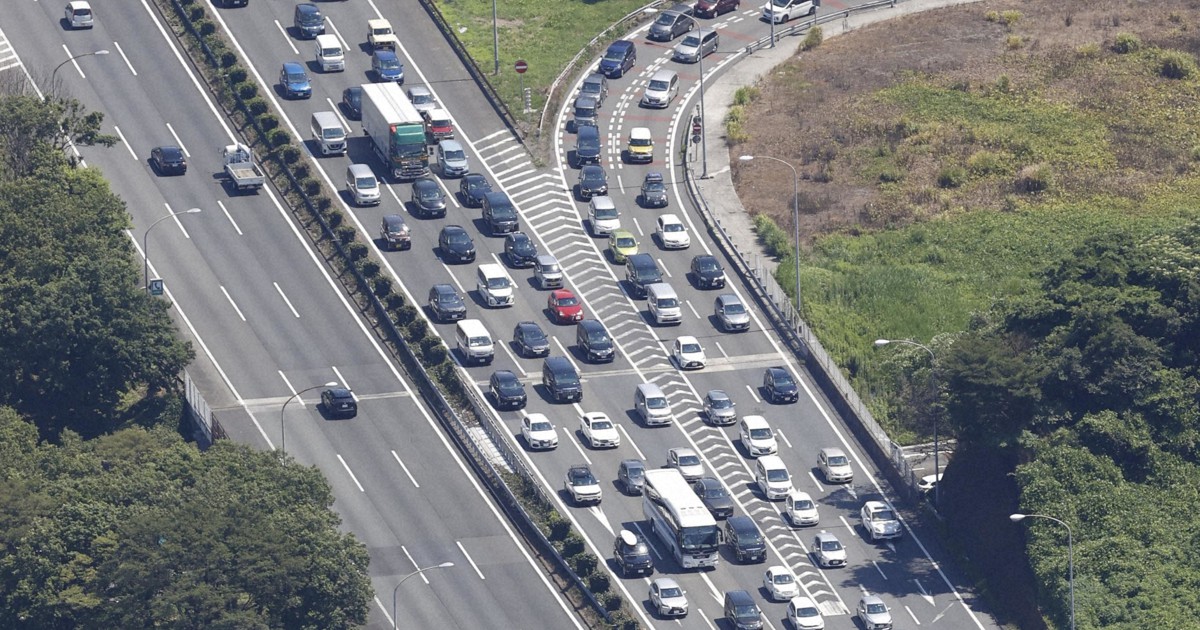 40-km traffic jam clogs expressway out of Tokyo at start of holiday ...