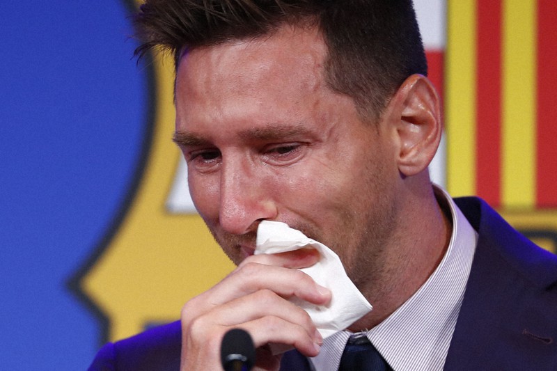 Messi breaks down, says he wasn't ready to leave Barcelona - The Mainichi