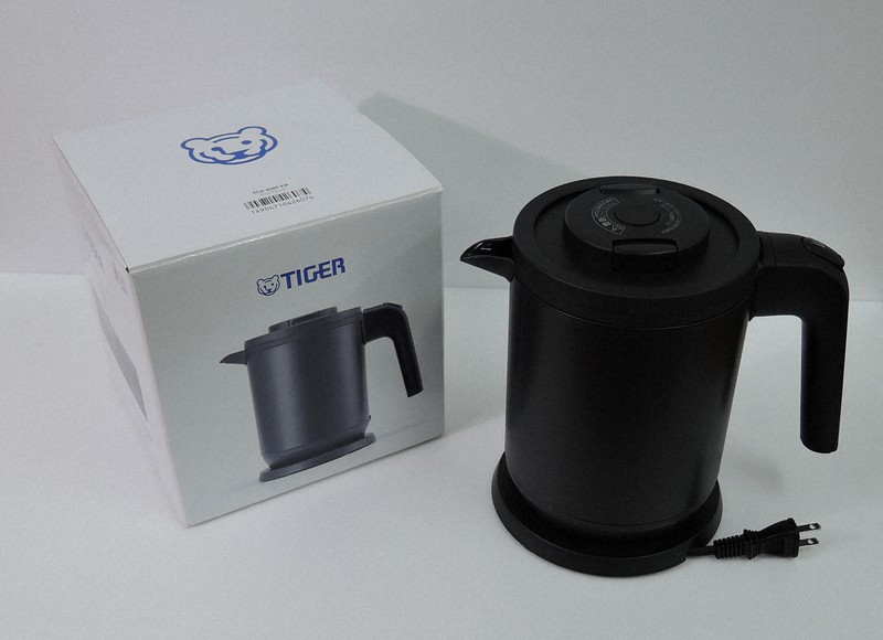 Japan manufacturer ordered to take action over misleading 'spill-proof' kettle ad - The Mainichi