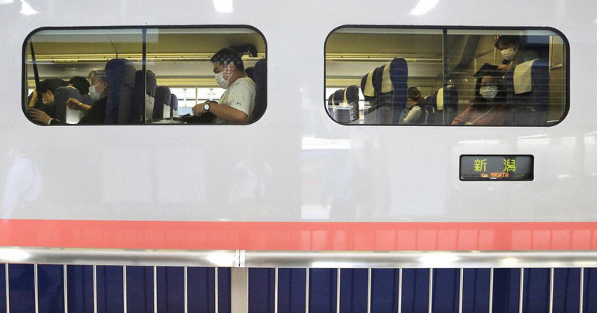 In Photos: Japan's E4 series all-double-decker shinkansen set for last ...