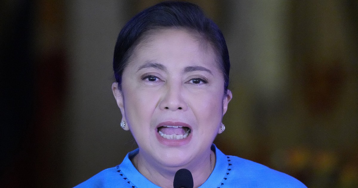 Philippine VP to seek presidency, will face dictator's son - The Mainichi