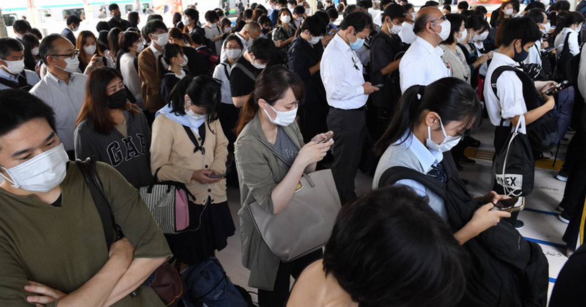 In Photos: Tokyo area hit by major transport delays day after strong ...