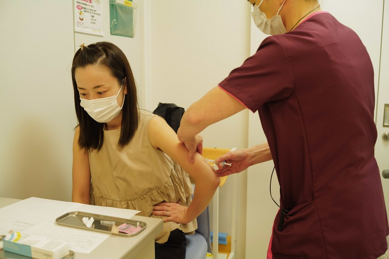 Japan experts warn of double COVID, flu winter outbreak threat - The ...
