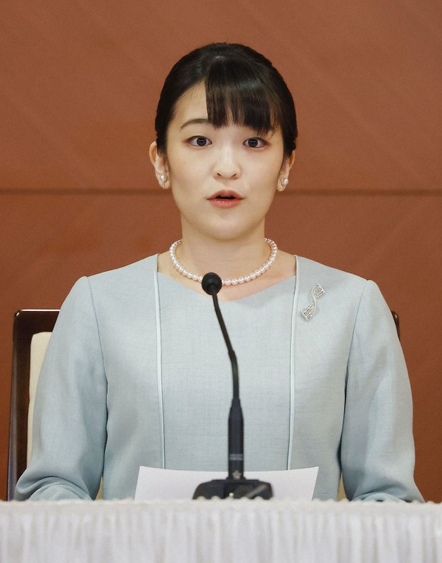 In Photos: The marriage of former Princess Mako and Kei Komuro - The ...