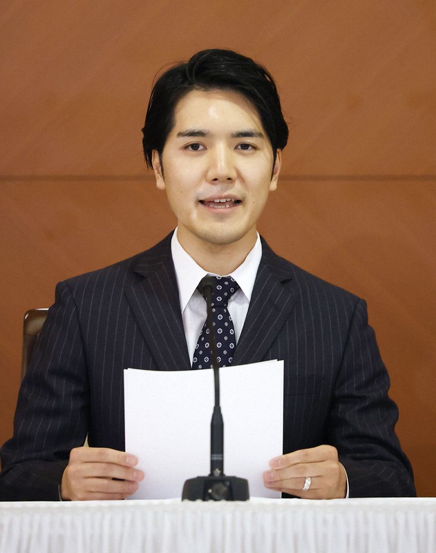 In Photos: The marriage of former Princess Mako and Kei Komuro - The ...
