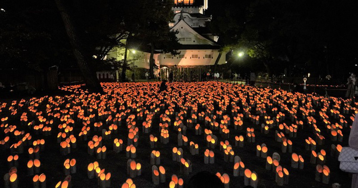 In Photos: Southwest Japan castle lit up with 30,000 bamboo lanterns ...