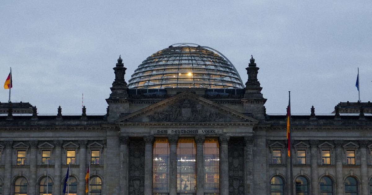 Germany's newly elected parliament to convene for first time - The Mainichi