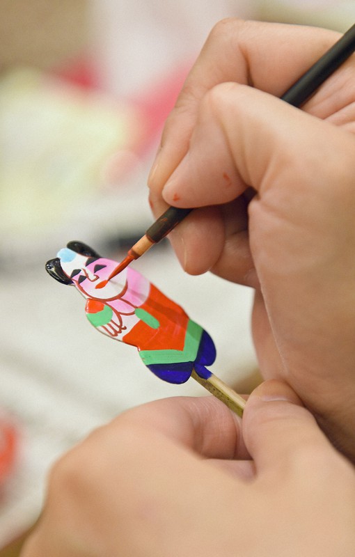 In Photos: Tokyo shop's traditional 'kumade' charms rake in fortune and ...