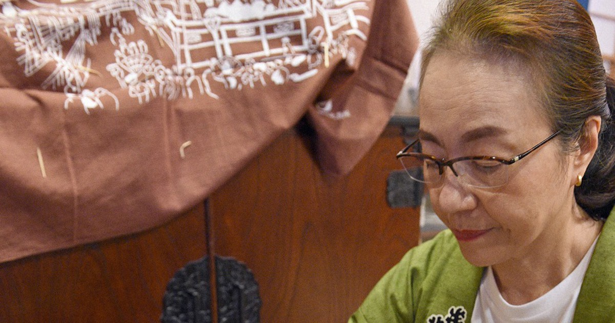 In Photos: Tokyo shop's traditional 'kumade' charms rake in fortune and ...