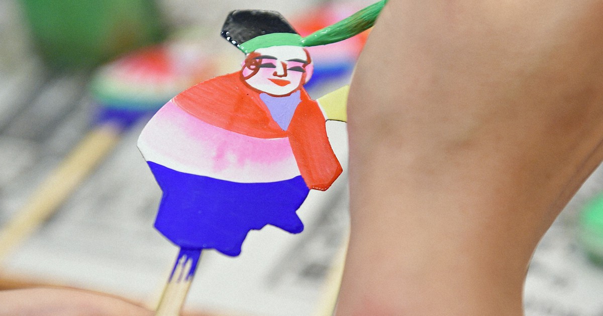 In Photos: Tokyo shop's traditional 'kumade' charms rake in fortune and ...