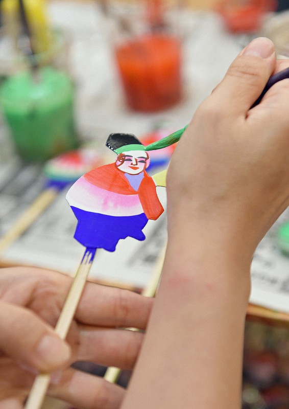 In Photos: Tokyo shop's traditional 'kumade' charms rake in fortune and ...