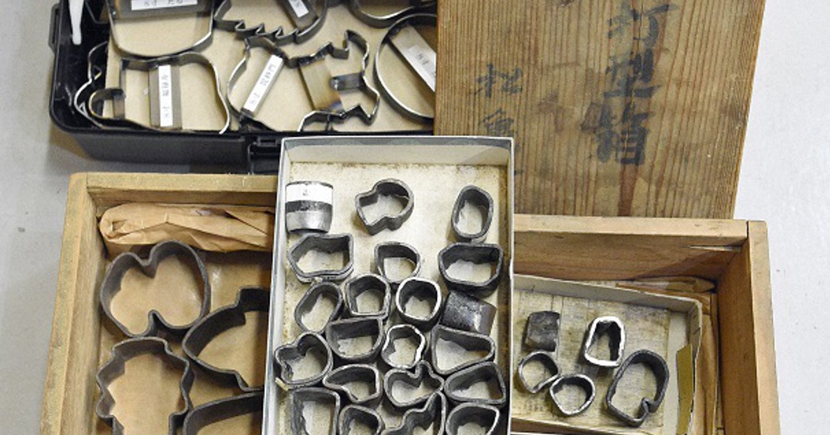 In Photos: Tokyo shop's traditional 'kumade' charms rake in fortune and ...