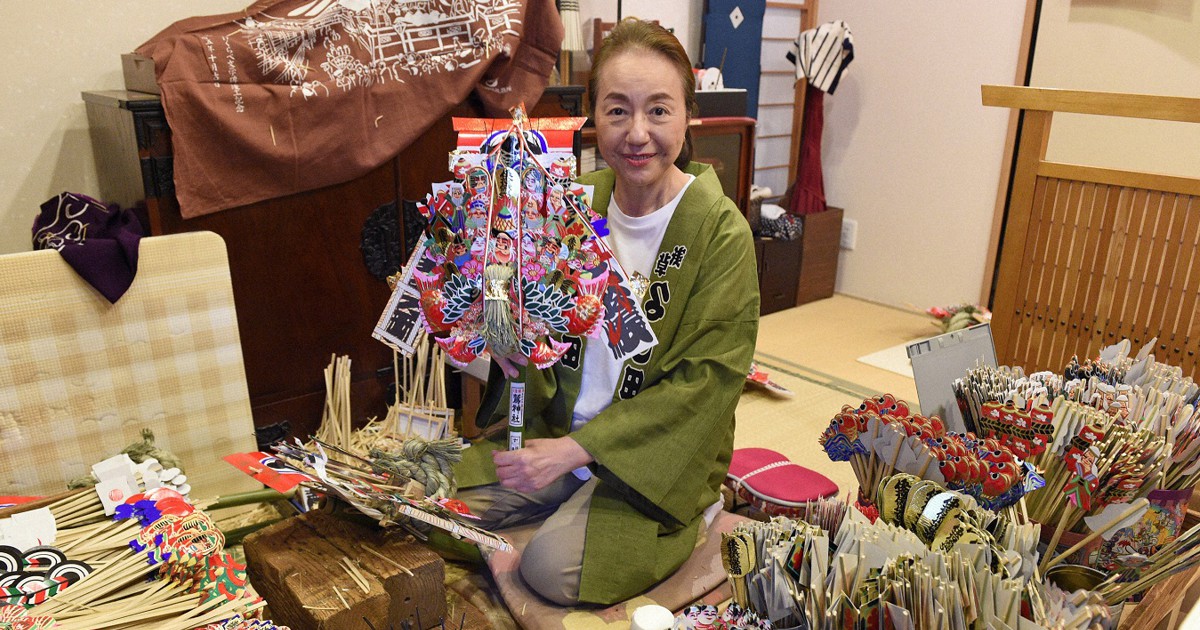 In Photos: Tokyo shop's traditional 'kumade' charms rake in fortune and ...