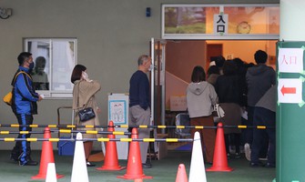 'Long lines' trends on Japan Twitter as voters head to polls - The Mainichi