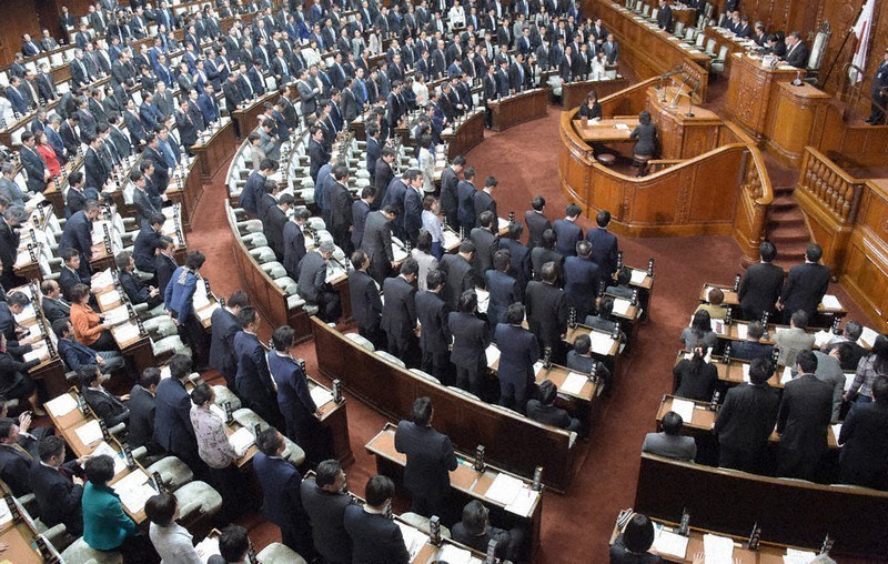 77% of general election winners in favor of amending Japan's ...