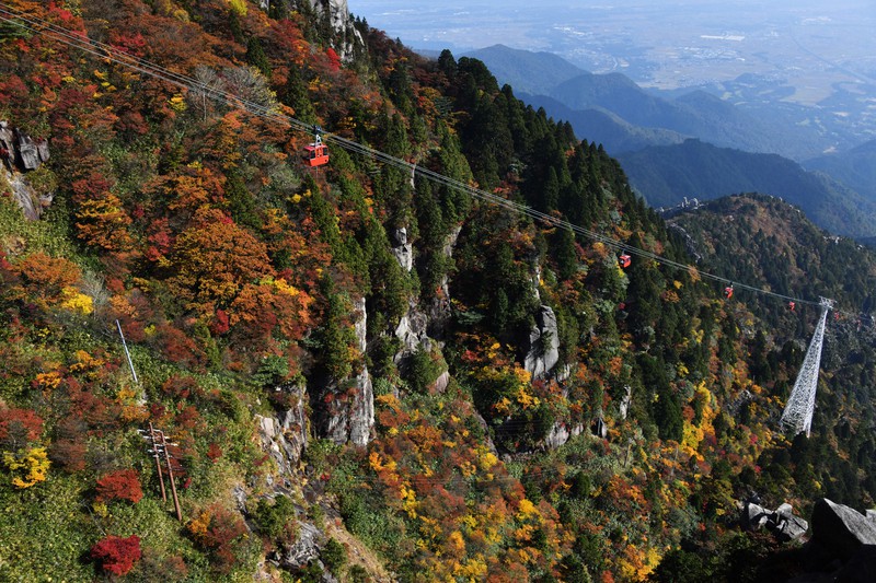 In Photos: Fall foliage at its finest on Japan's Mt. Gozaisho - The ...