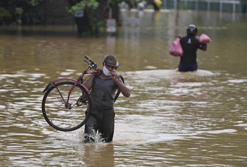 Heavy rain in Sri Lanka leaves 16 dead, thousands displaced - The Mainichi