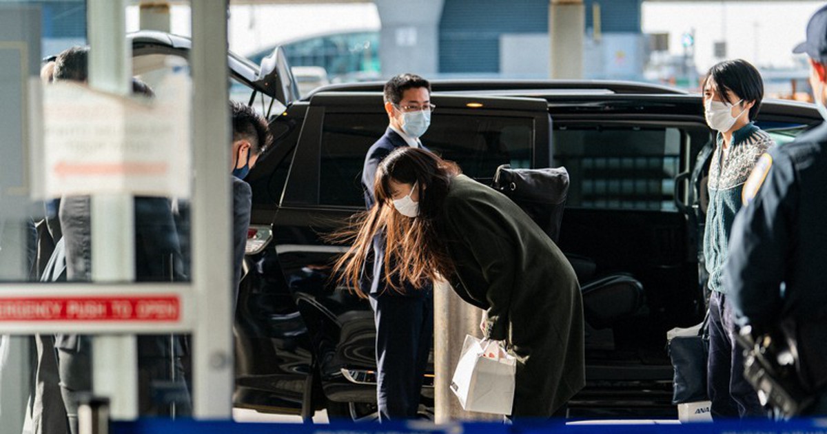 In Photos: Ex-Princess Mako, husband arrive in NY for new life - The ...