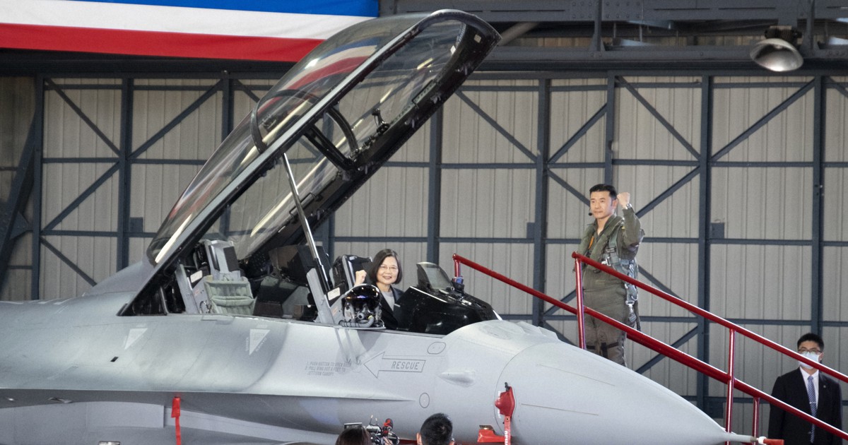 Taiwan deploys advanced F-16V fighter jets amid China threat - The Mainichi