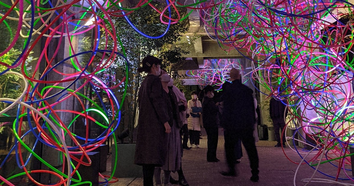 Art installation using 2,500 Hula-Hoops spins some wild visual fun in ...