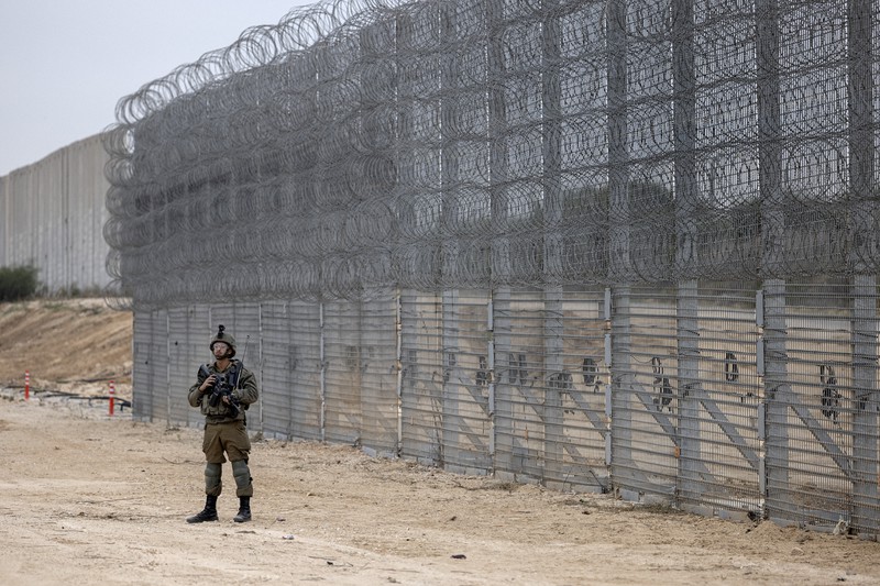 Israel announces completion of security barrier around Gaza - The Mainichi
