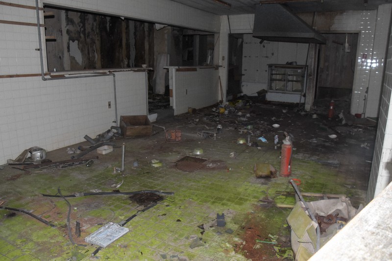 Why aren't Japan's long-abandoned hotels dismantled, even after recent ...
