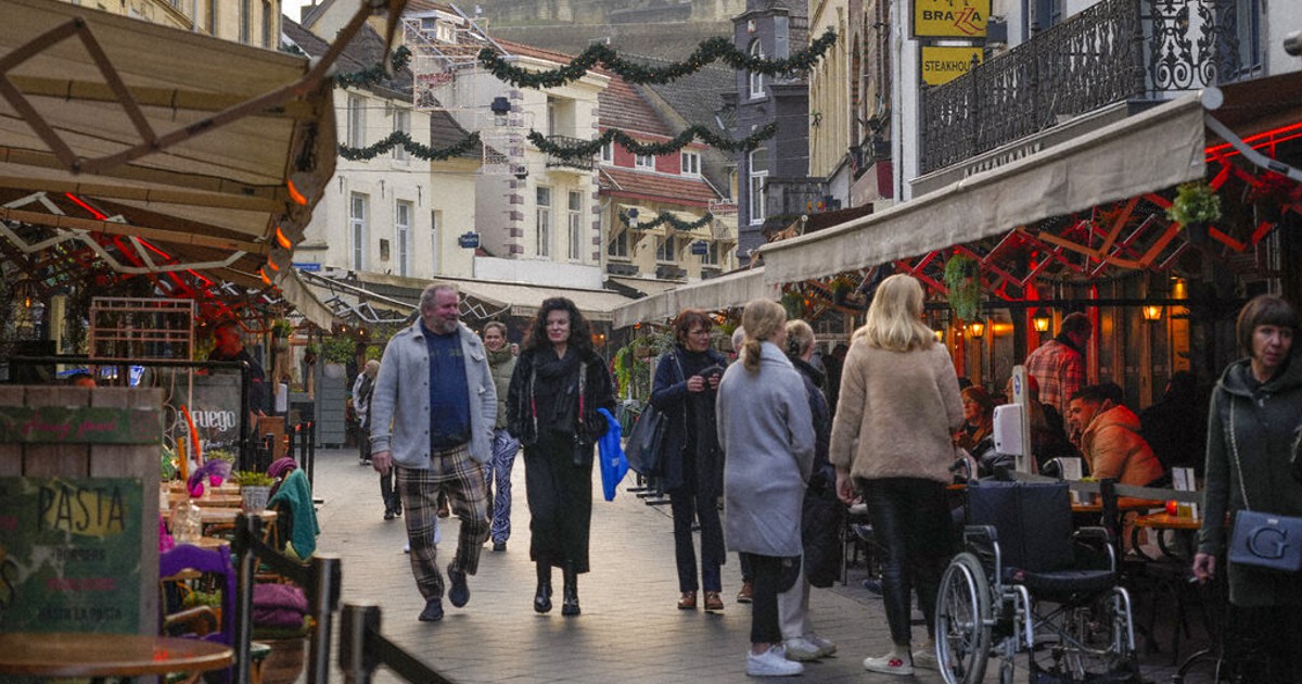 Dutch government eases lockdown, but not for hospitality - The Mainichi