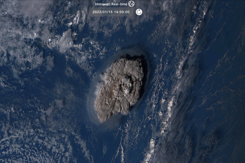 In Photos: Volcano erupts near Tonga - The Mainichi